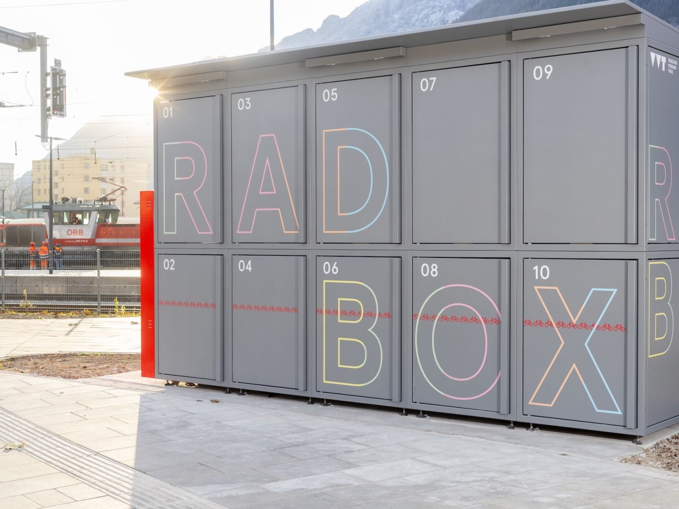 Ab sofort gibt es in Lienz verschließbare Radboxen – Osttiroler Bote